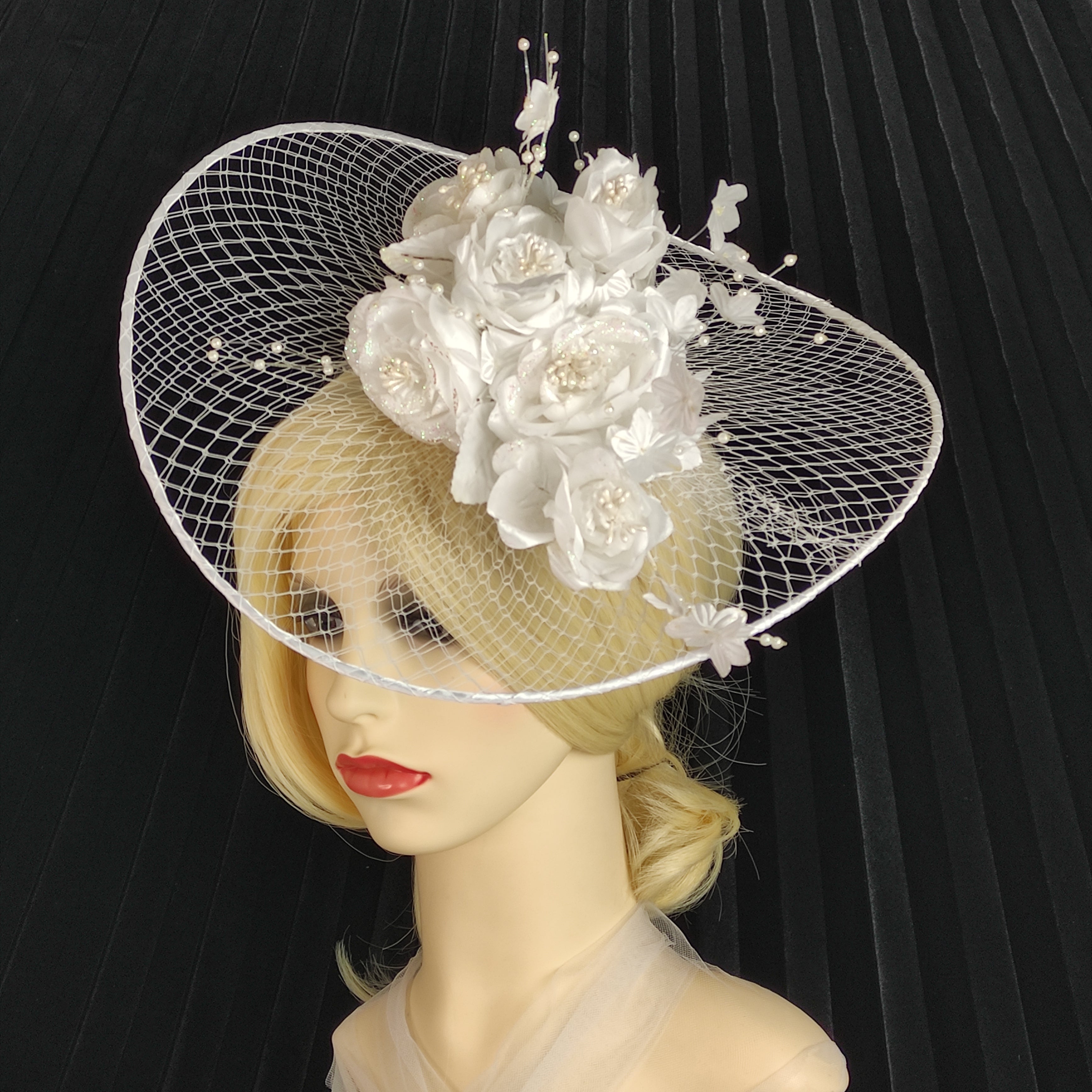 How to Choose a Hat: Style Tips for Hats, Fascinators and Headwears ...